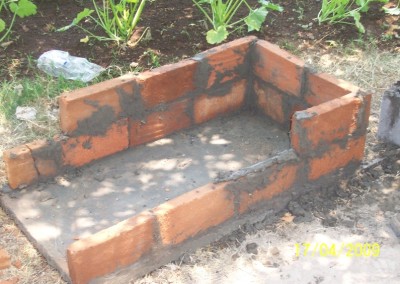 Barrel Top Bar Hive - beevac.com